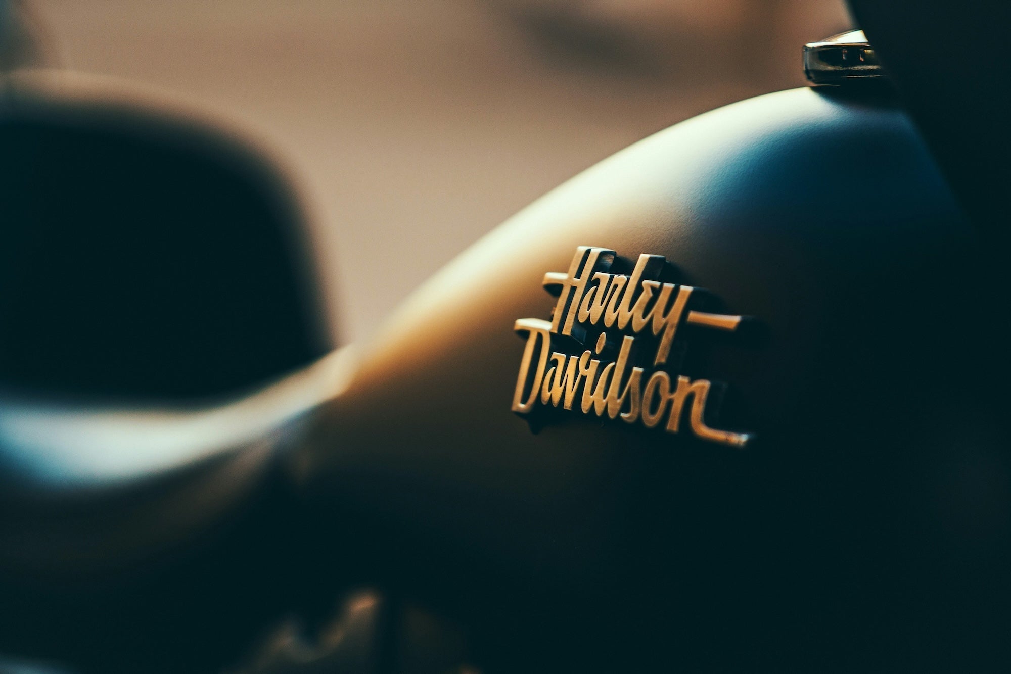 Motorcycle Trends We’ll Actually See In 2026 (Not Hype) – Let's Roll